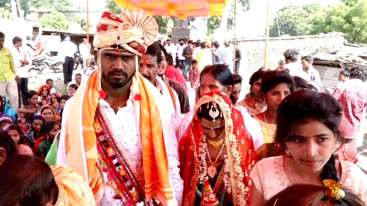 Navari ali Marathi Song - YouTube