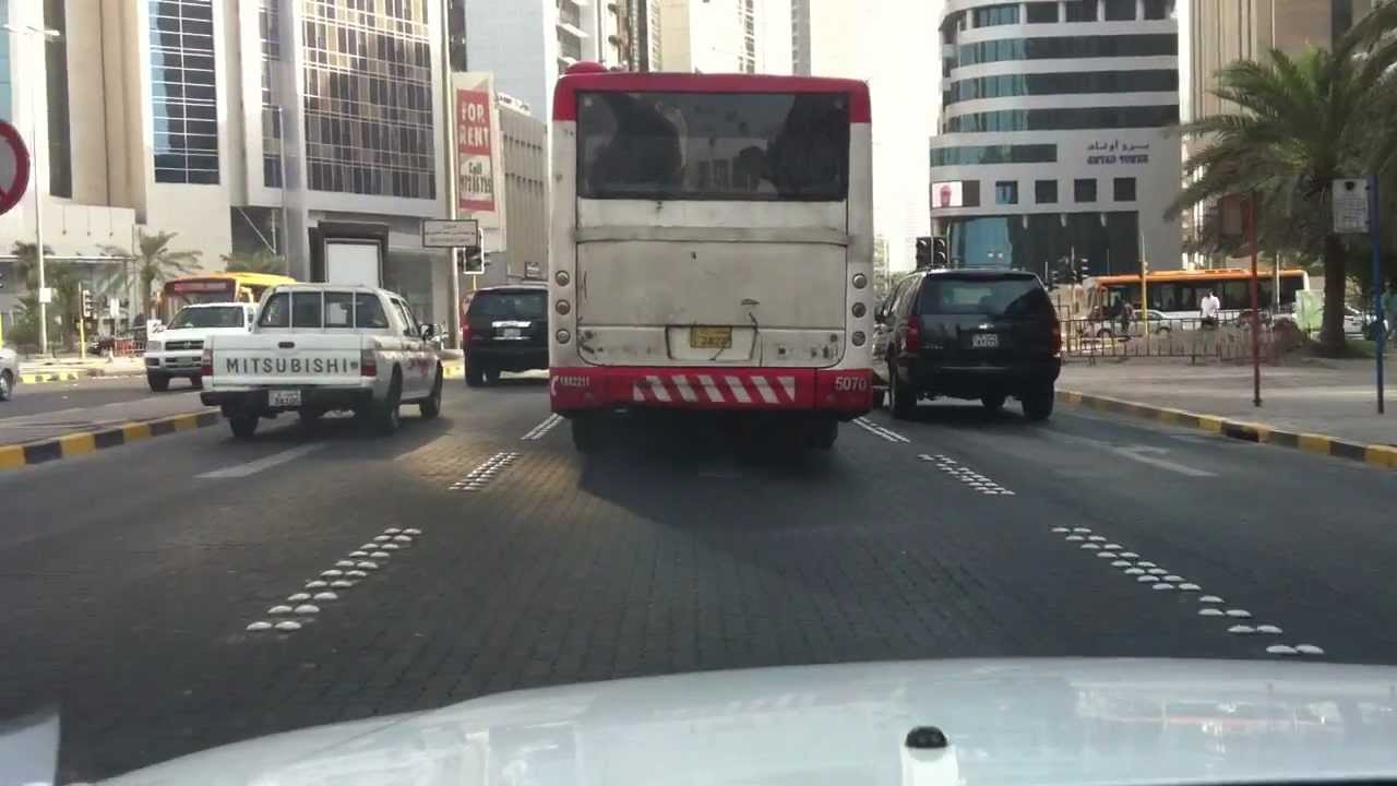Kuwait Bus emitting smoke II - YouTube