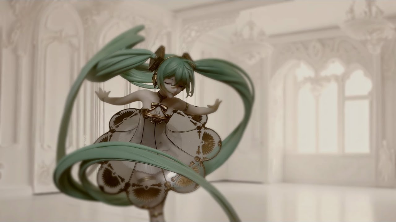 [Unboxing] Hatsune Miku 🎼 Symphony: 5th Anniversary Figure - YouTube