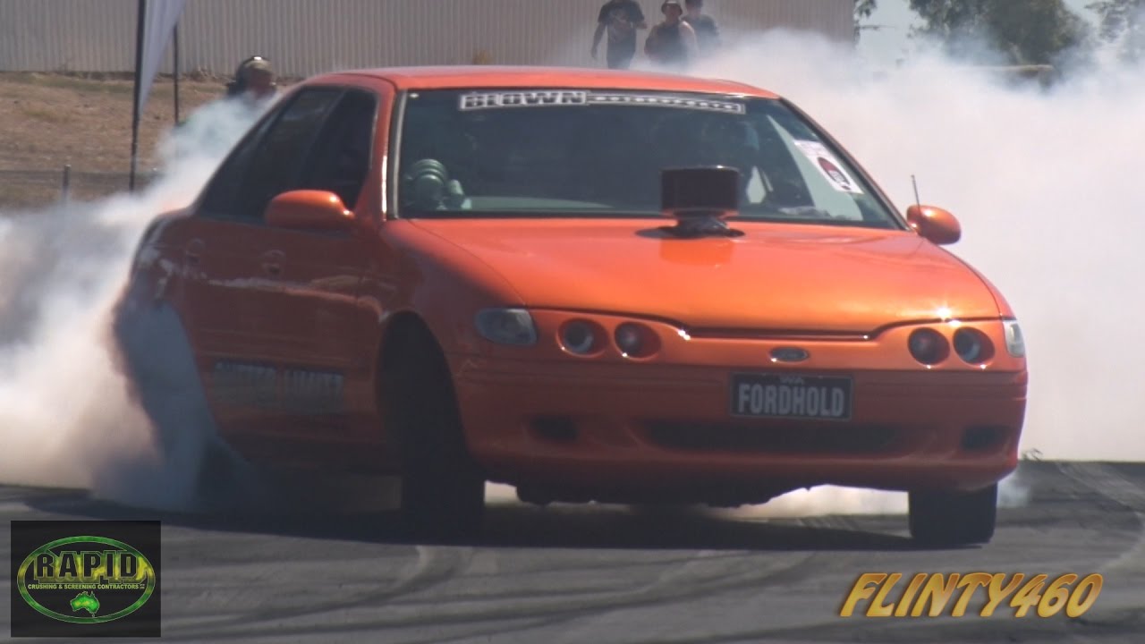 LS1 FALCON "FORDHOLD" CRACKS THE GEARBOX IN TWO AT UBC - WINTON - YouTube