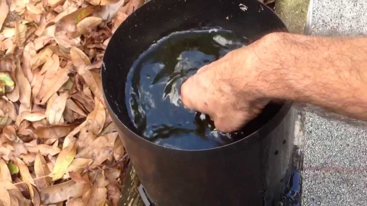 Davis weather monitor 2 - cleaning the rain gauge... - YouTube