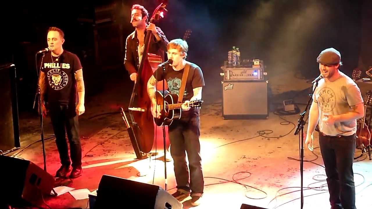 The Revival Tour in Vienna 2011 - 59 Sound & Revival Road - YouTube