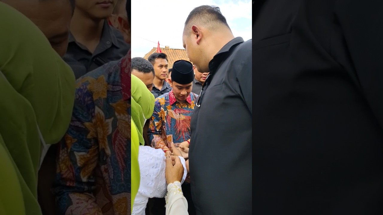 mas gibran di Limpung #gibranrakabumingraka #gibran #shortvideo - YouTube