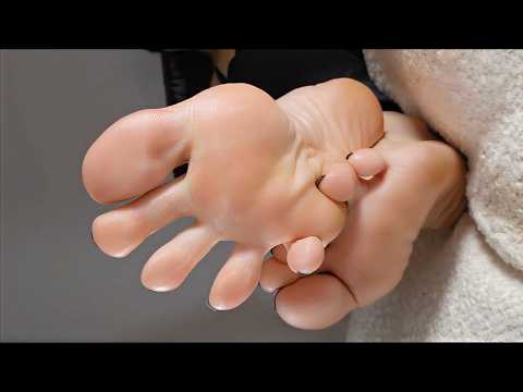 why do people keep watching this feet close up 👣
