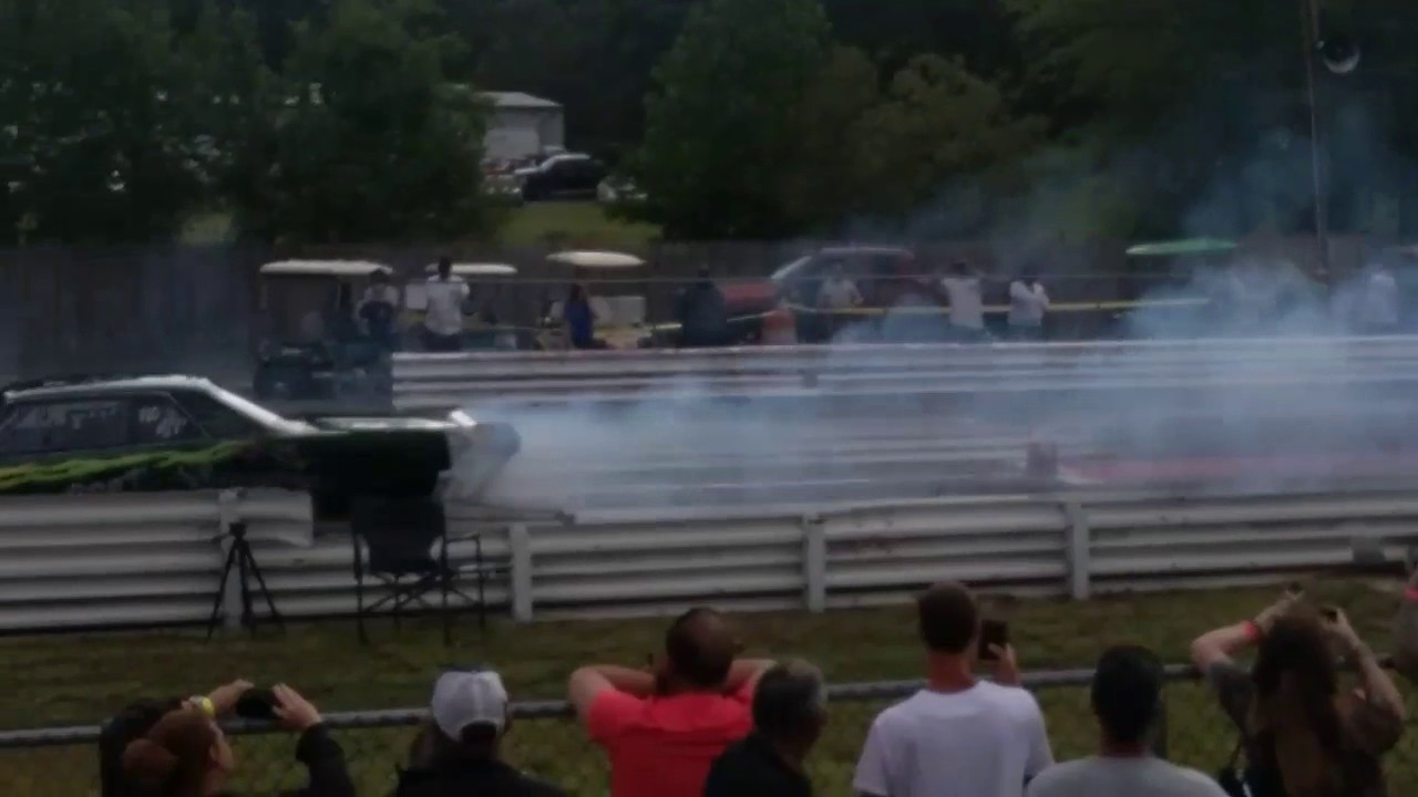 Street outlaw Derrick vs goat at colonial beach dragway 05/21/17 - YouTube