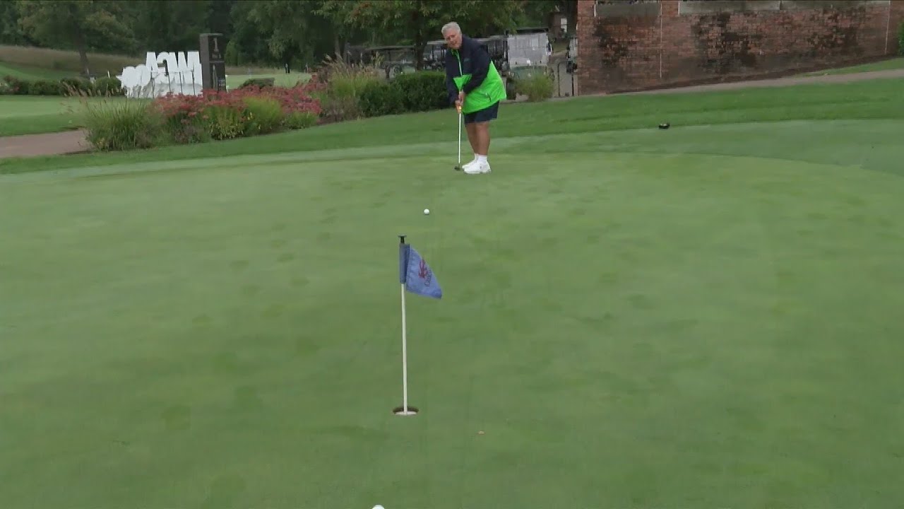Go 4 It: Golf Challenge with Moline's Stephanie Crompton - YouTube