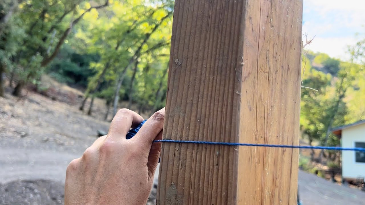 Cutting Posts for a Lean To Roof - YouTube
