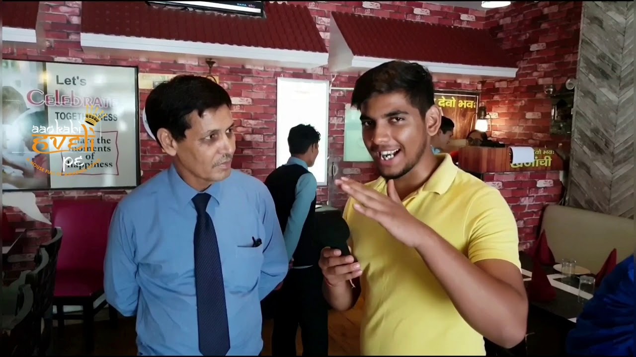 India's Biggest Veg Thali at Kutumb Restaurant Rohini - YouTube