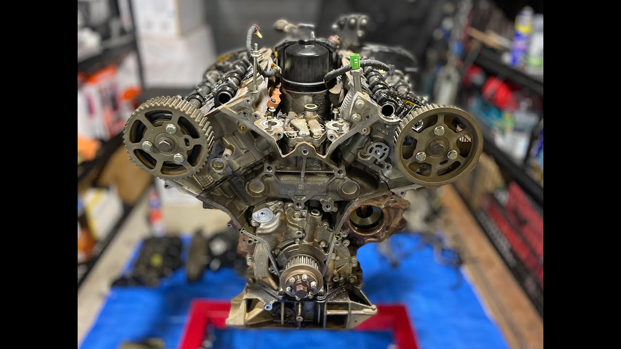 Land Rover Discovery 4 3.0 TDV6 Engine Strip Down - YouTube