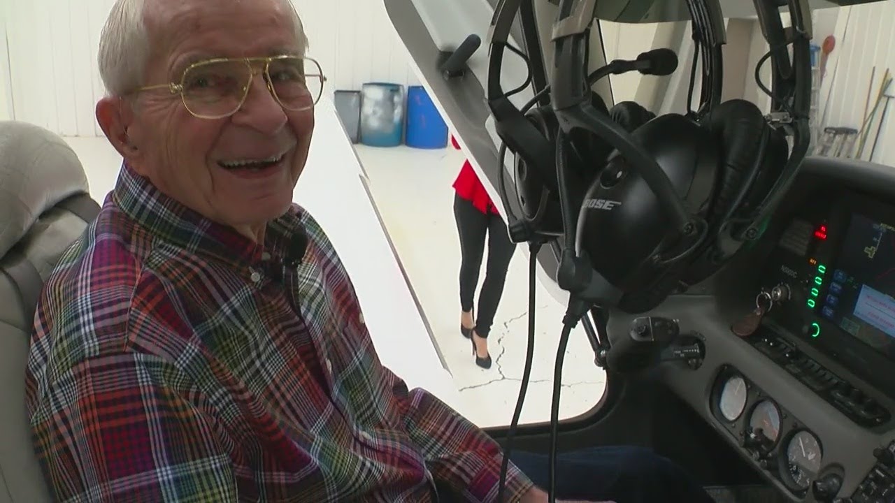 90-Year-Old Veteran Reaches 300 Angel Flights - YouTube