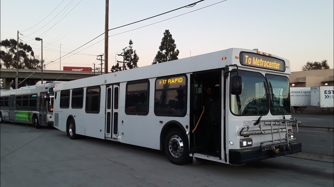 Ex Valley Metro 2007 New Flyer D40LF #5251 - YouTube