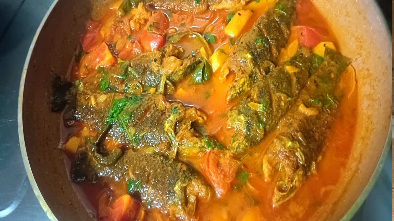 koi macher jhol rannar recipe/আলু টমেটো দিয়ে কই মাছ রান্নার রেসিপি/কই ...