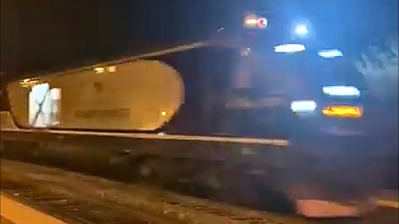 Amtrak Pacific Surfliner 595 SC-44 Charger bi-level push/pull San Diego ...