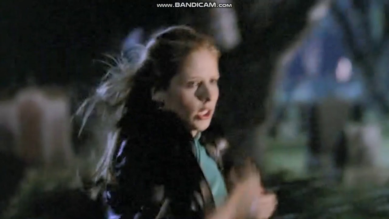 Buffy the Vampire Slayer 5x01 "Buffy vs. Dracula" - Opening Scene - YouTube