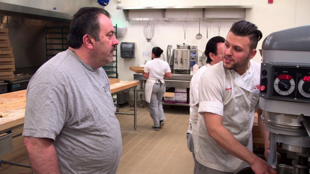 Standing Up To Danny | Cake Boss - YouTube