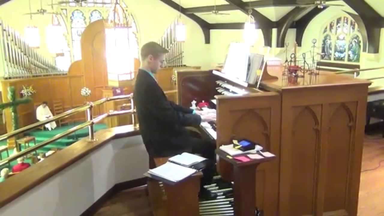 Noah Carpenter playing on the Reeves Memorial Pipe Organ at Dover ...