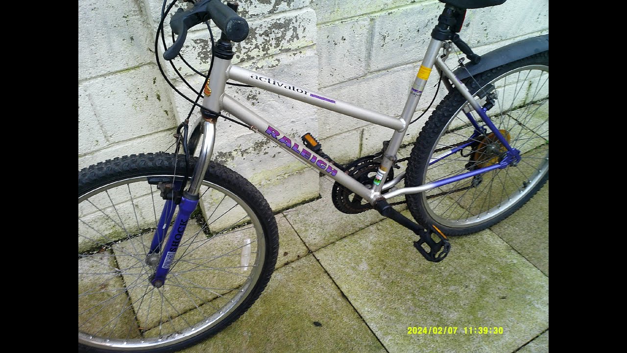 Vintage "Historic" Raleigh Activator Mk1 - YouTube