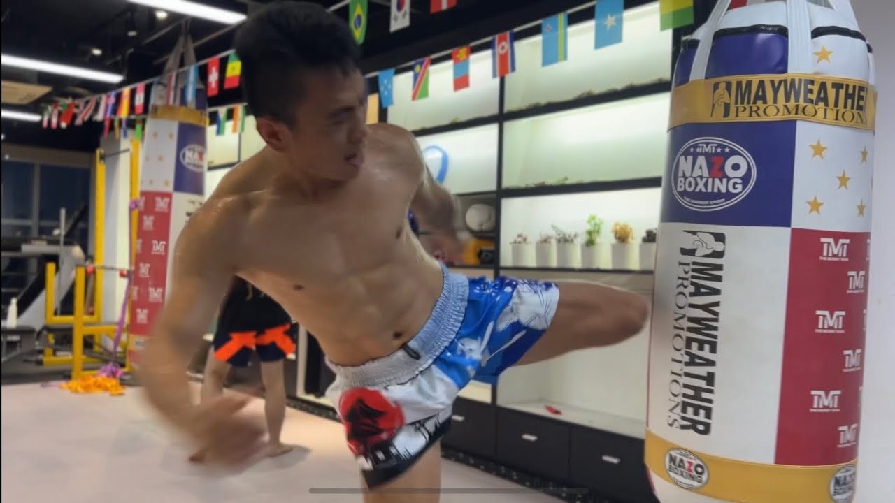 how to make heavy kick bag - YouTube