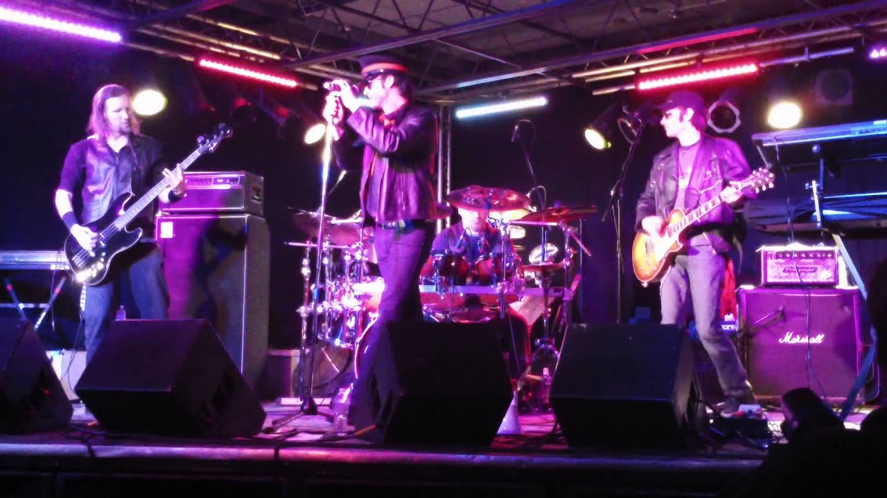 STONE VELVET ROSES - INTERSTATE LOVE SONG ROCKPILE FEB 14 2015 005 ...