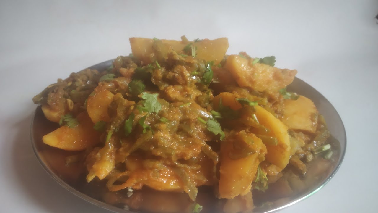sem ki fali Aloo recipe || how to make sem ki fali Aloo ki sabzi - YouTube