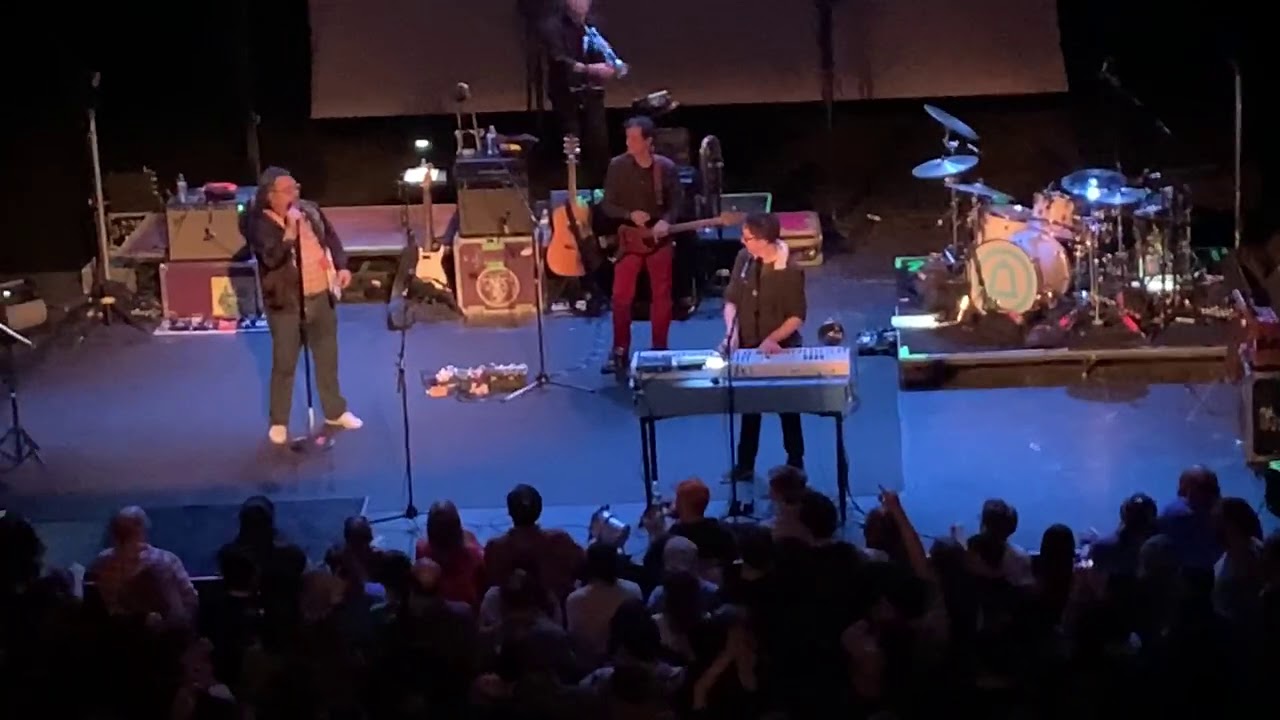 TMBG Theme from flood live pabst theater milwaukee WI 3/5/20 - YouTube