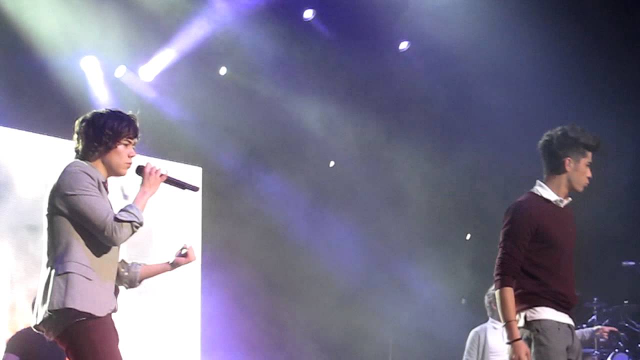 One Direction "Up All Night" Up All Night Tour Melbourne April 16th ...