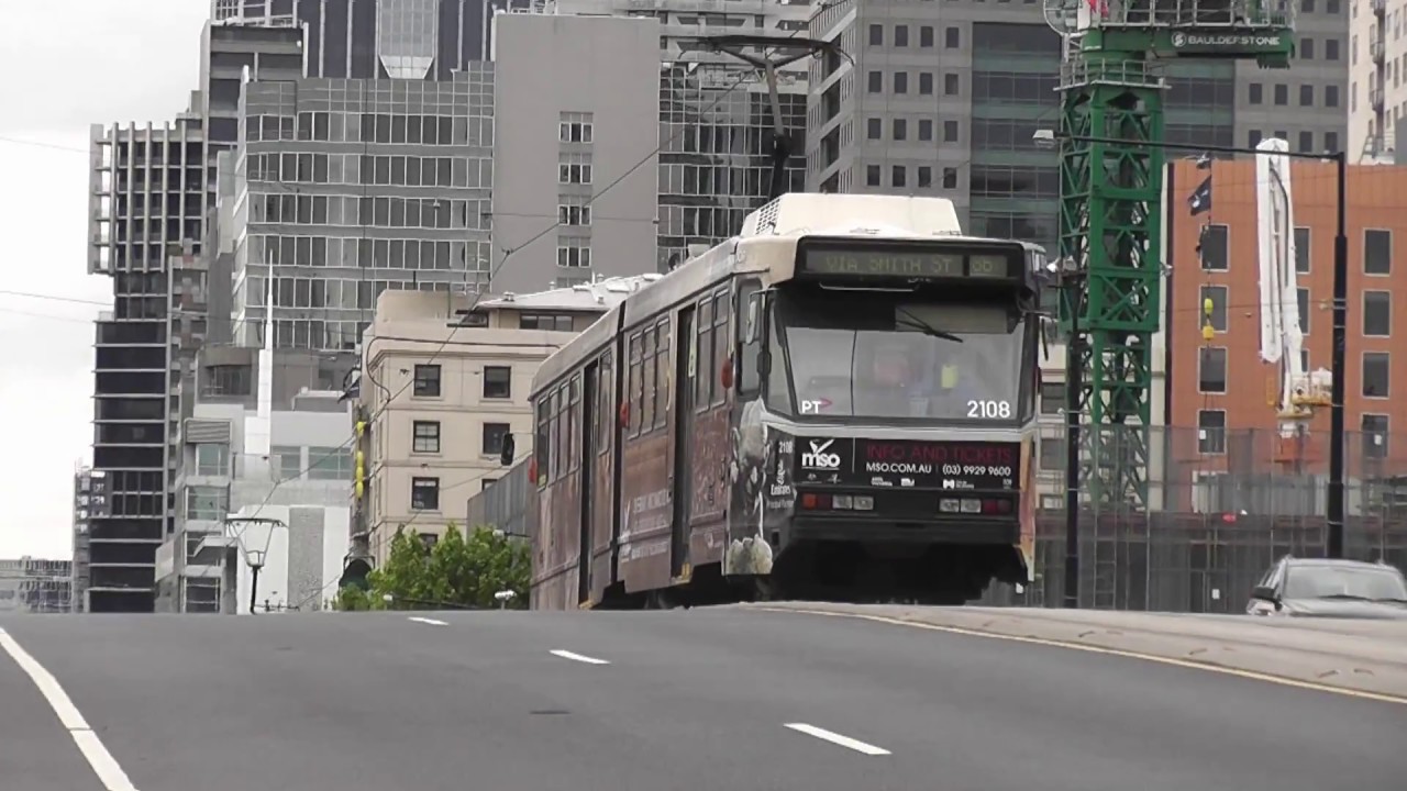 Melbourne Trams Docklands Latrobe St & Harbour Esplanade - W Class ...
