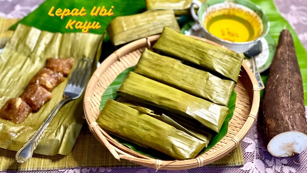Lepat Ubi Kayu | Steamed tapioca/cassava cakes in banana leaves | Vegan ...
