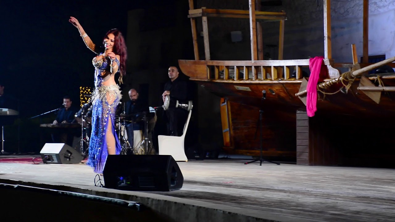 Noura - Middle Eastern Belly Dancer - Dubai - Qsar Al Sultan - YouTube