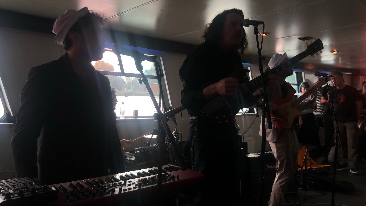 samuel nicholson @ left of the dial/bands on a boat rotterdam 18-10 ...