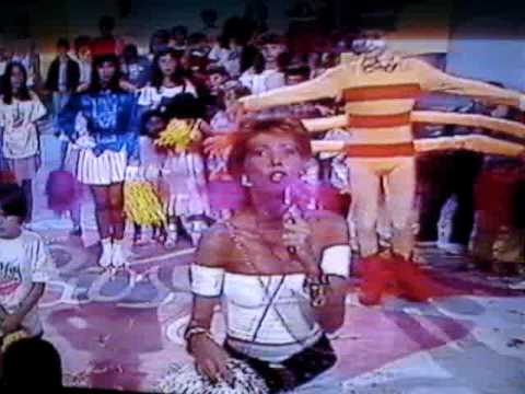 El Clan de Patsy da los buenos dias! [Xou da Xuxa Argentina] - YouTube