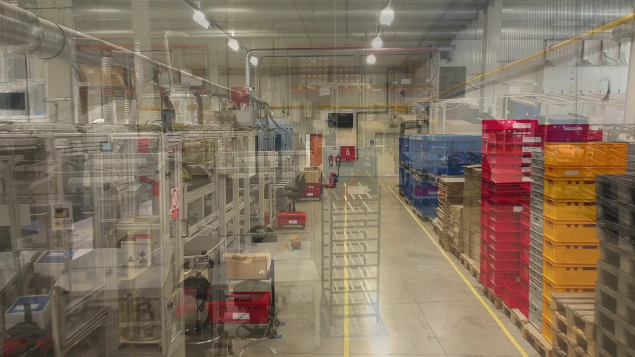 Sonavox CZ - YouTube