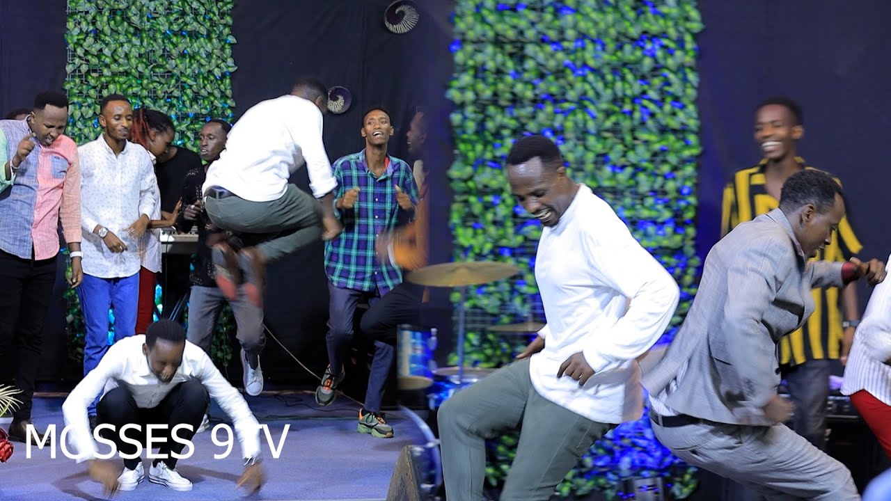 NEW UMUKUNGA BY AIMABLE HAMWE NABANAZIRI MUGITARAMO KIGALI - YouTube