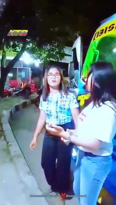 TIARA - FUNGKOT CINEMATIC TRC BERSAMA DUA LADIS TRUCK SEKALIGUS DENGAN PENUH PESONA MENGGODA ...