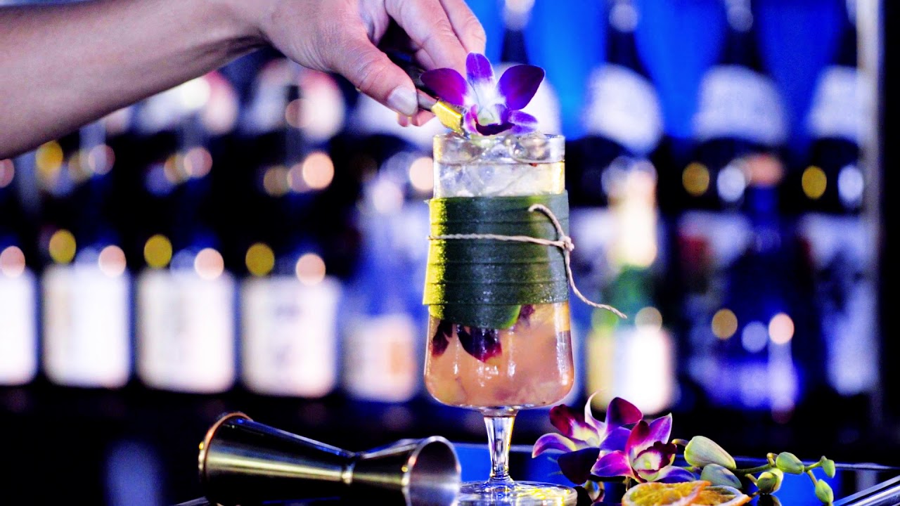 Henshin Jakarta - The Highest Rooftop Bar in Indonesia. - YouTube