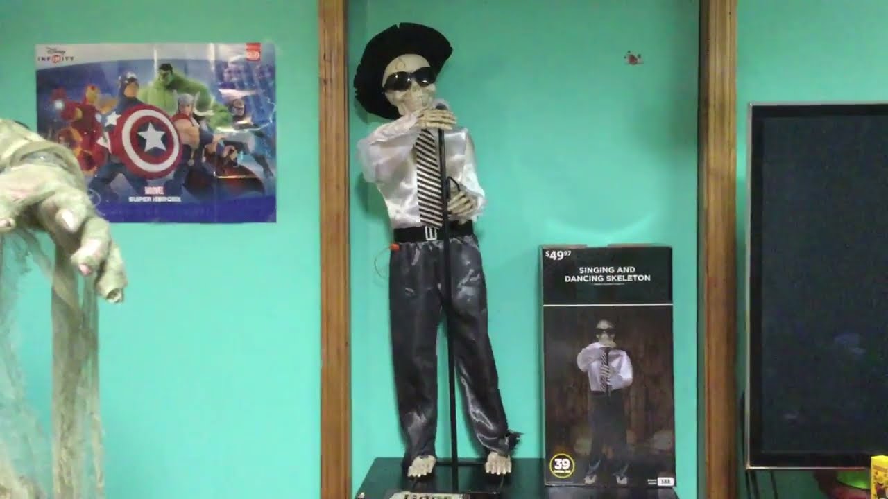 Walmart Halloween Animated 2016 Dancing Skeleton (Soul Man) - YouTube
