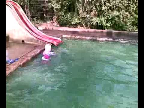 kamyabi homeschool aku sekolahdi rumah berenang pake jilbab.mp4