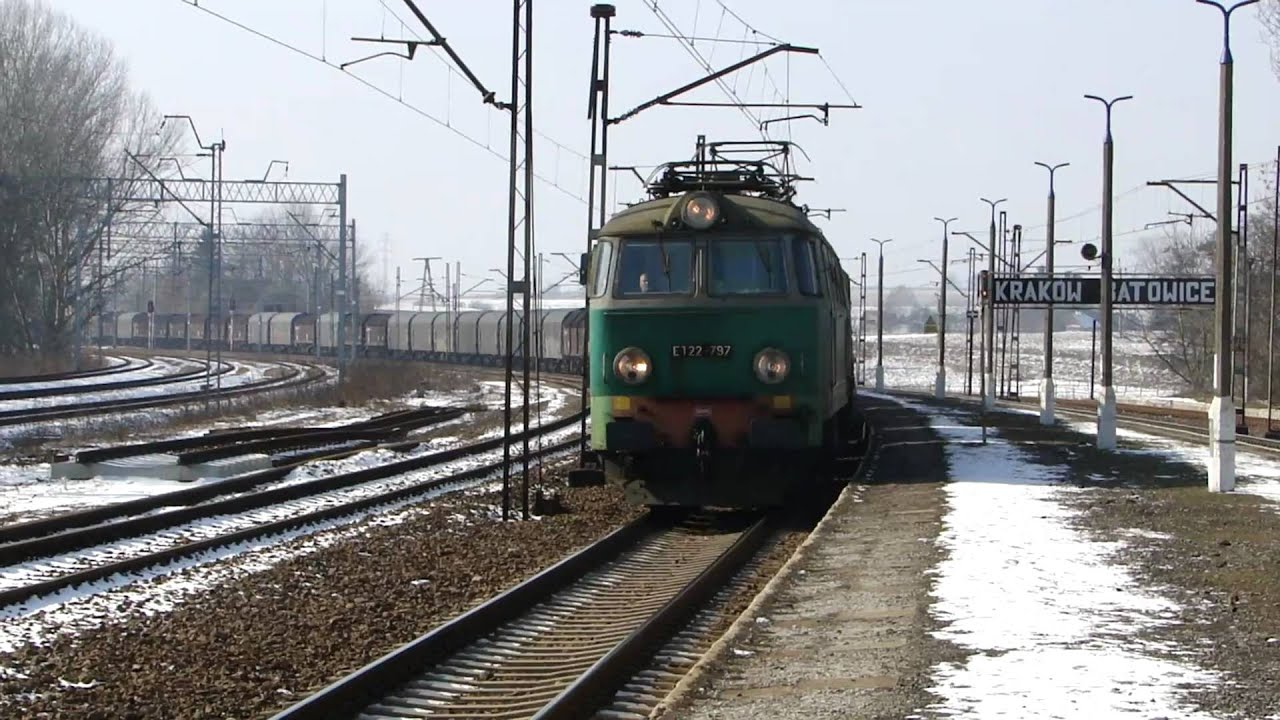 TLE 11170 (ET22-797) - YouTube