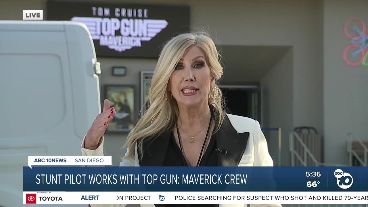 Stunt pilot work with Top Gun, Maverick crew - YouTube
