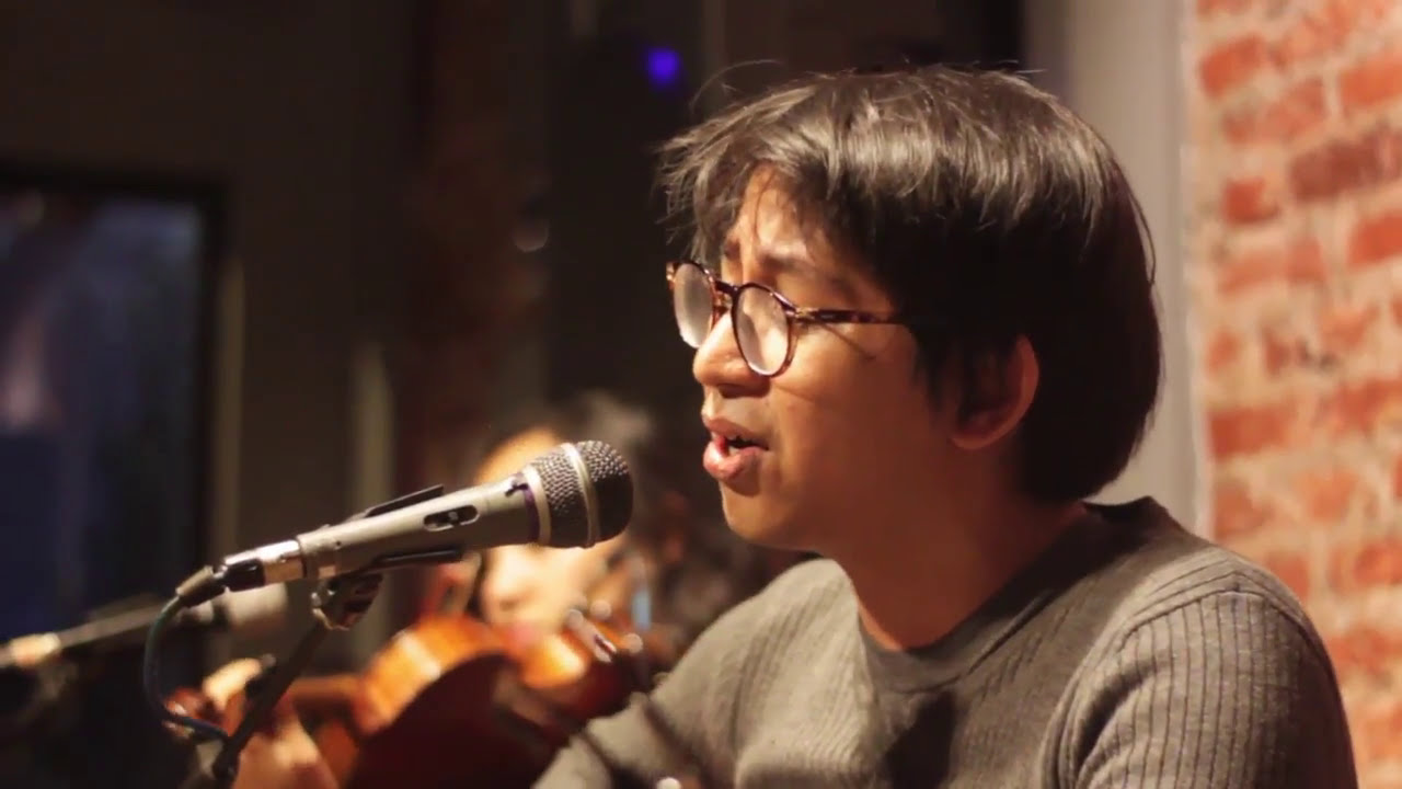 Rufi live at Earhouse, Pamulang. 7 September 2017. - YouTube