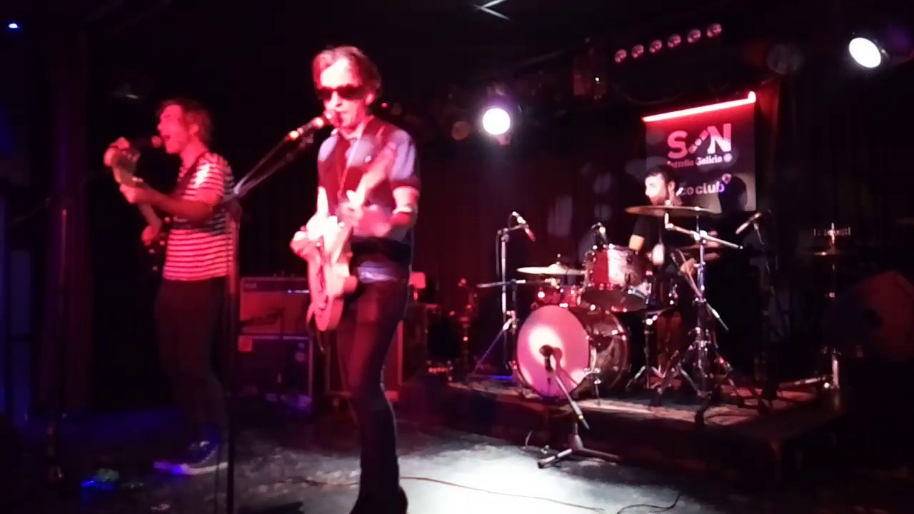 Los Graves -supernova- [live Loco Club valencia] (5-11-2016) - YouTube