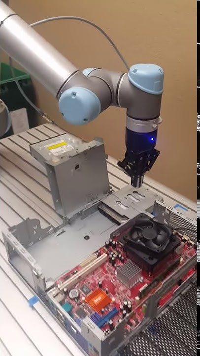 Trimmed UR5 - YouTube