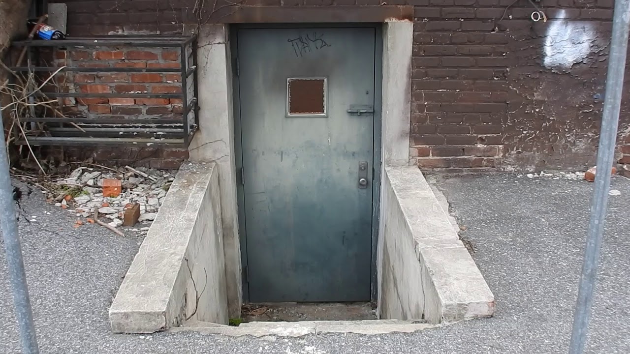 The Apocalypse Monologues "I Gotta Go Up!" - YouTube