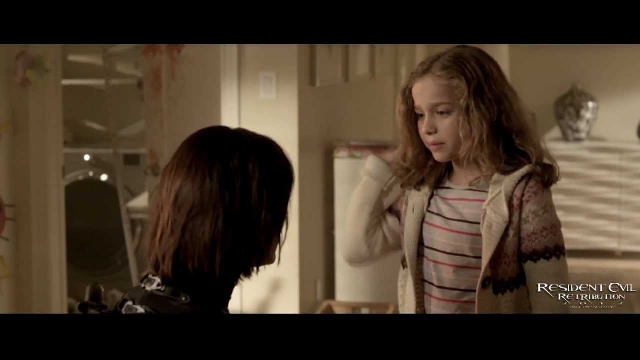 Resident Evil 5: Retribution - Deleted Scene "Alice And Ada Wong Find ...