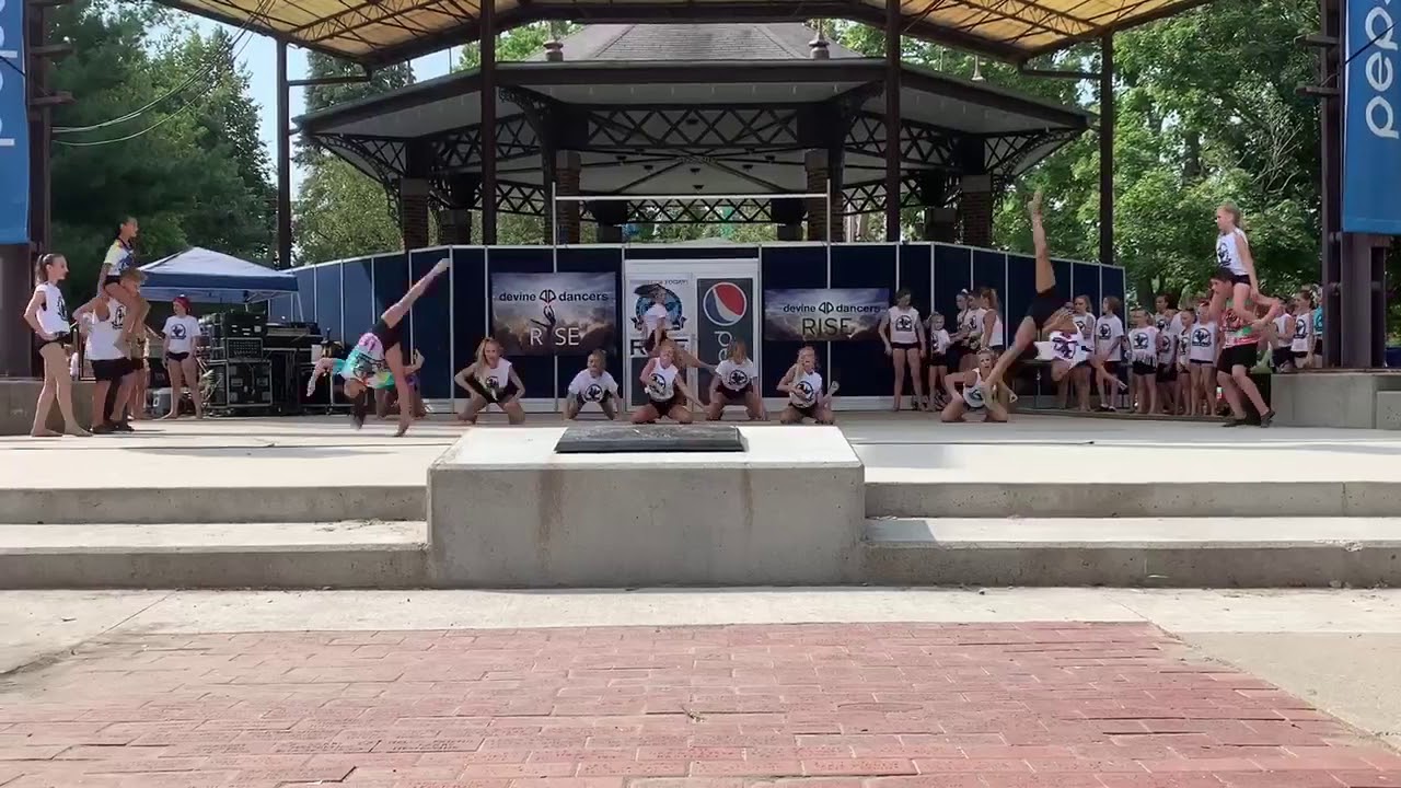 Devine dancers state fair dance 2019 - YouTube
