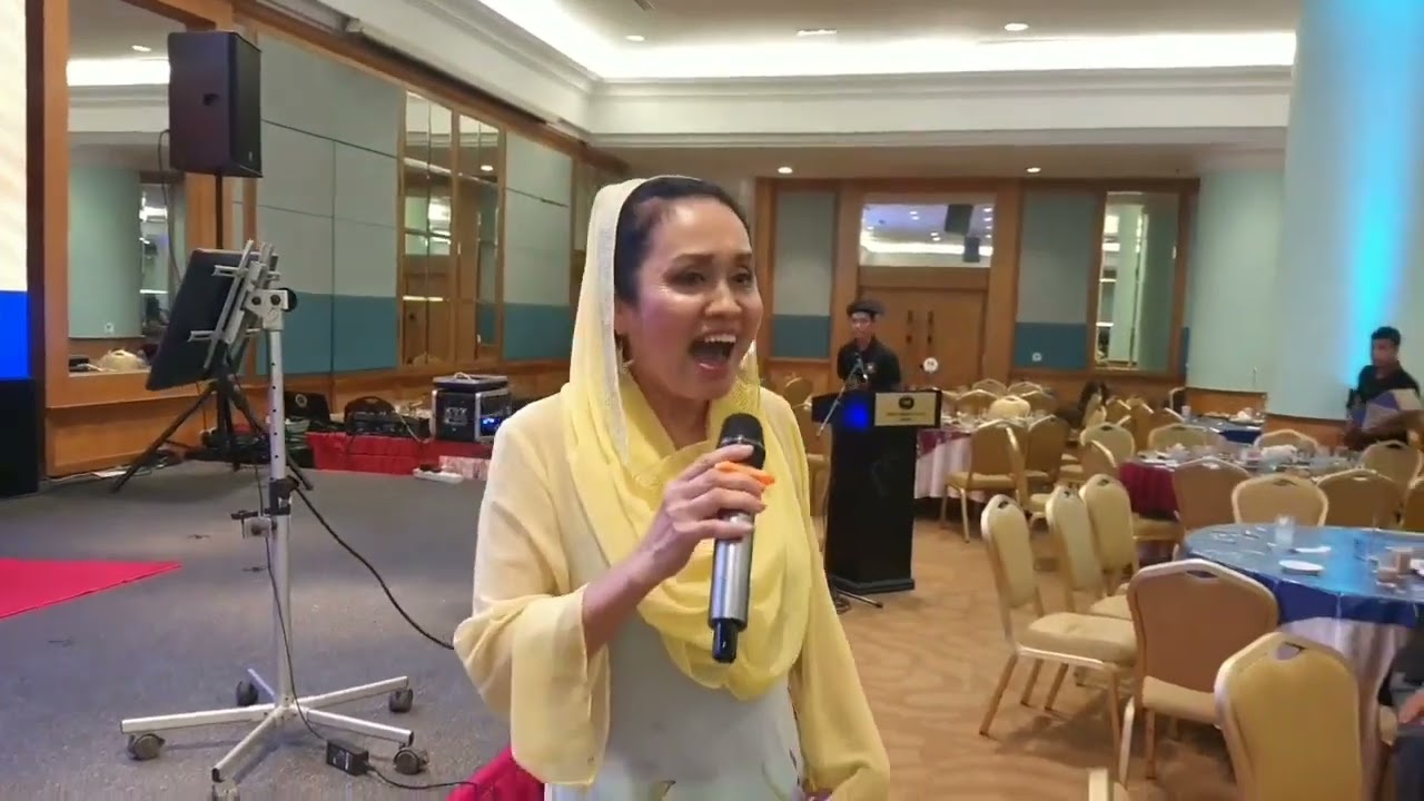 Zapin Rinduan Kasih @rozita rohaizad - YouTube