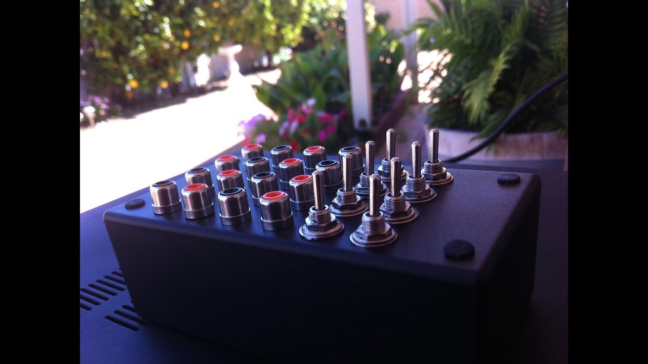 CBMods Circuit Bent / Modified Akai S700 Digital Sampler - YouTube