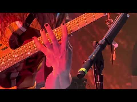 Extreme Nuno Bettencourt Rise solo closeup live Adelaide Australia 8 September 2023