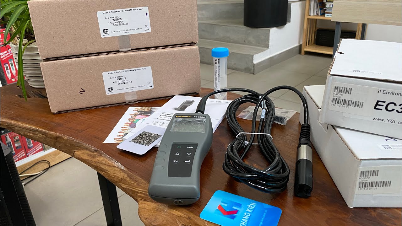 EcoSence EC300A YSI salinity meter - USA - YouTube