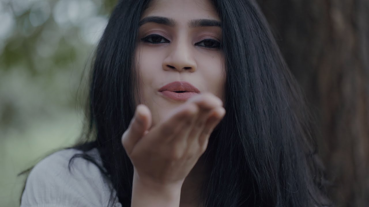 Canon 1DX Mark III Cinematic Test 120fps|Anmisha Reddy - YouTube